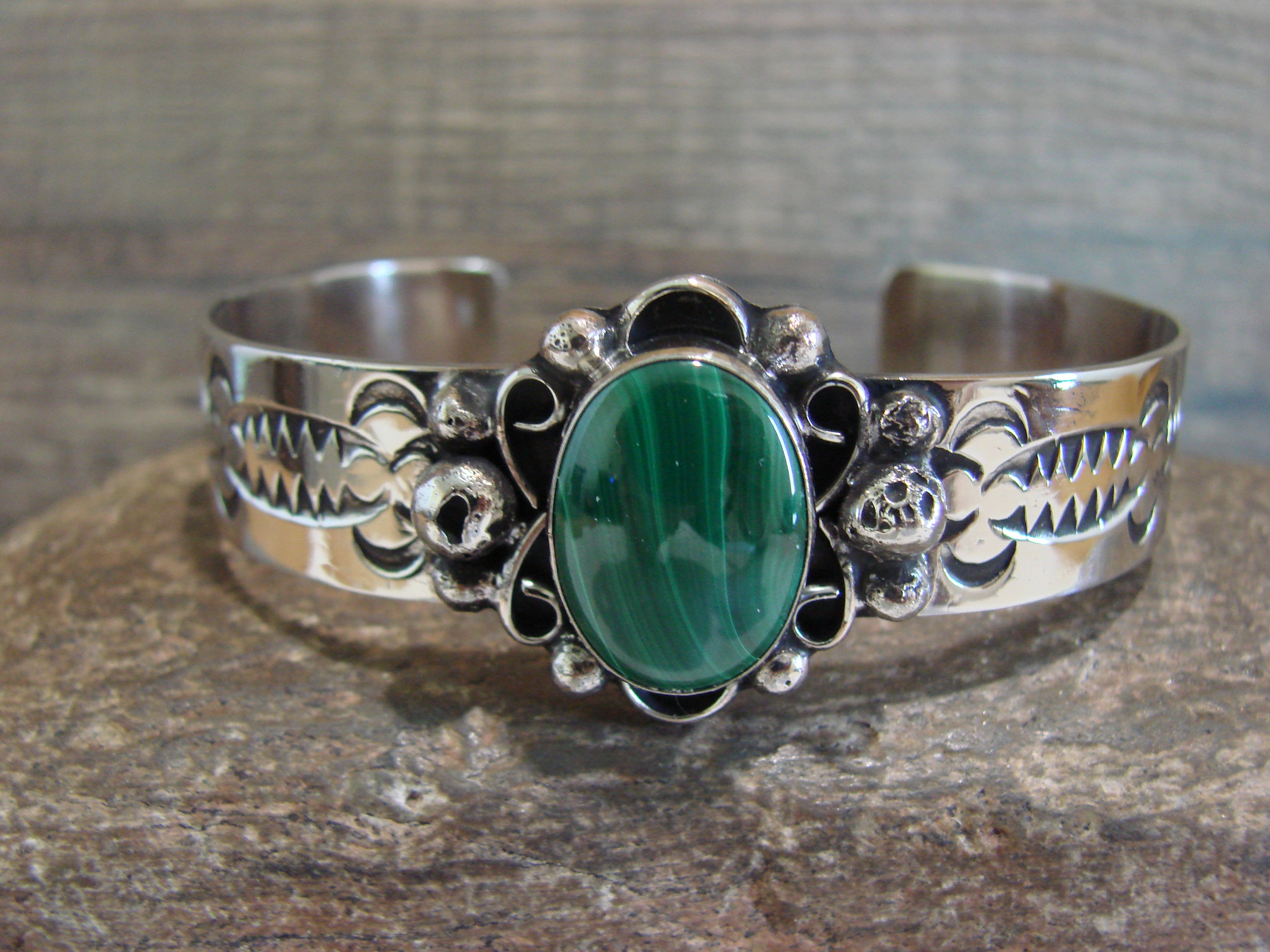 Navajo Indian Nickel Silver & Gaspeite Bracelet by Cleveland– NTNM