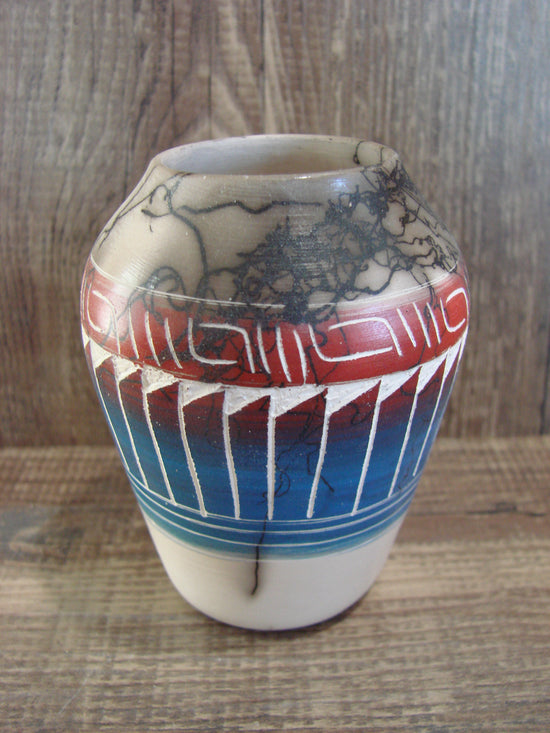 Small Native American Hand Etched Horse Hair Pottery - Benally– NTNM