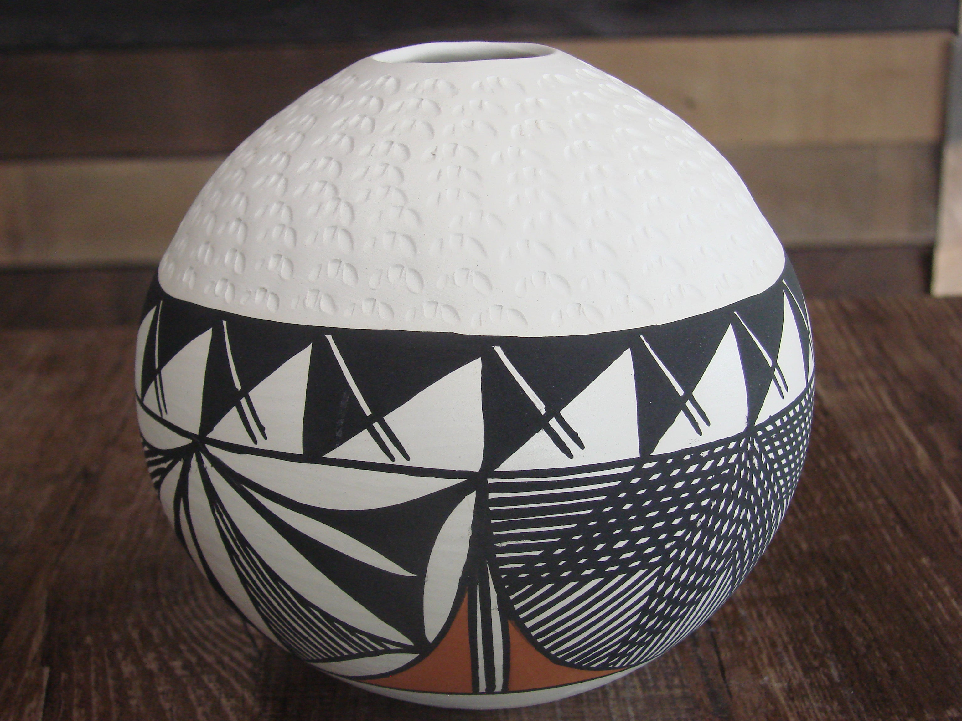 Native American Acoma Fine Line Hand Painted Pottery by B. Garcia– NTNM