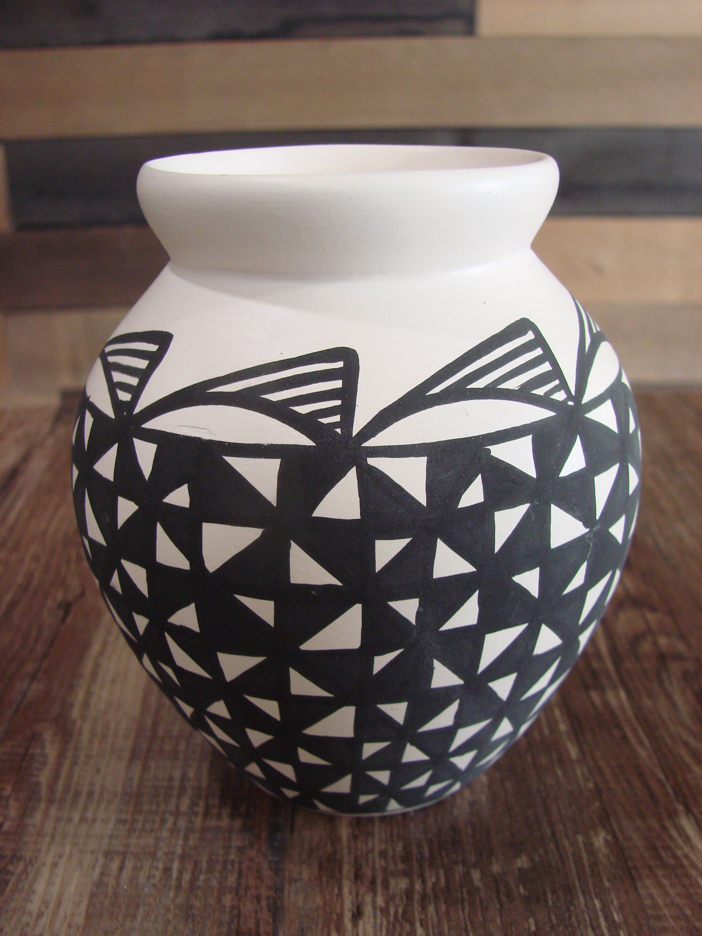 Small Native American Hand Painted Acoma Pottery by Concho– NTNM